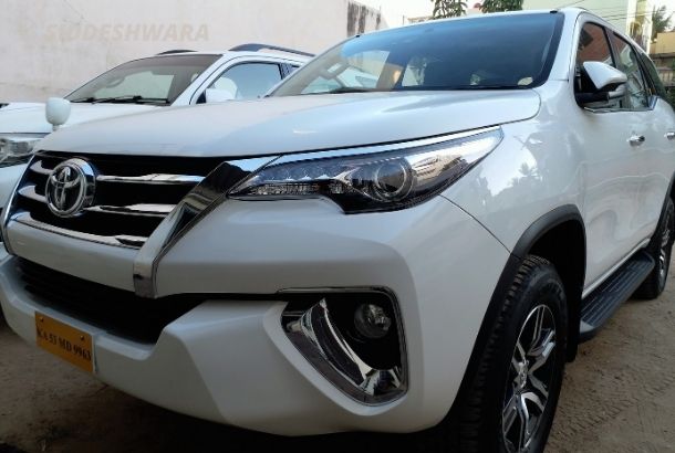 Toyota Fortuner Rental - Luxury SUV Car Rental / Lowest Rates / BookOnline
